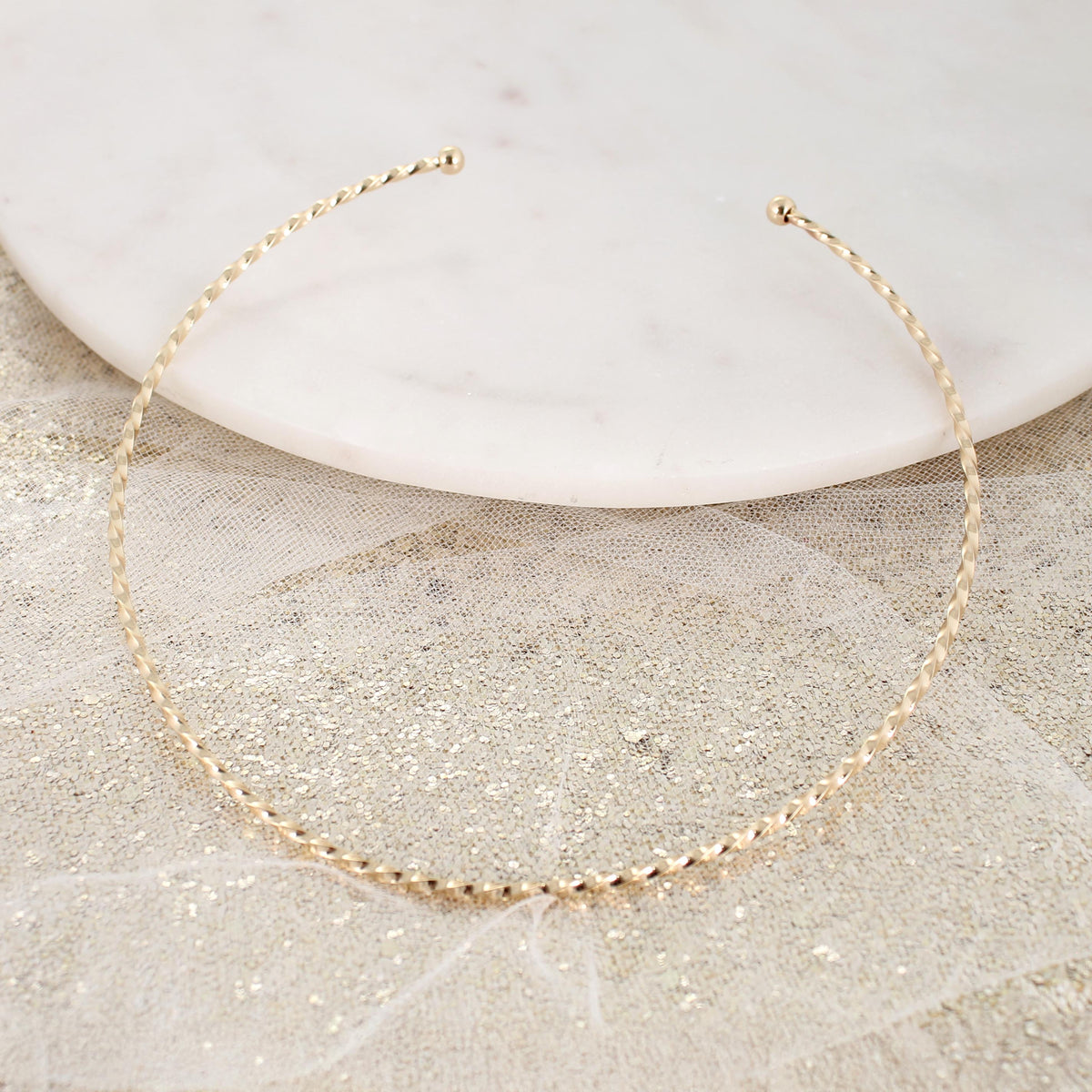Twisty Gold Neck Wire – Seasons Jewelry